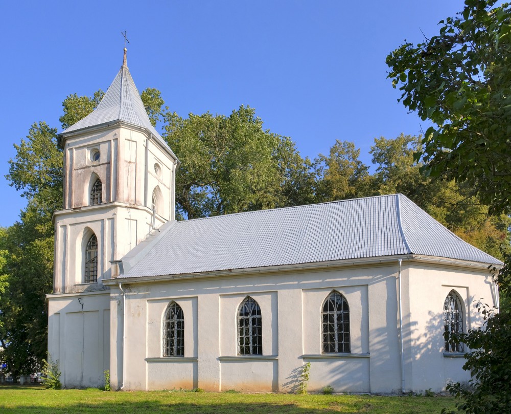 Wooden church doors with arched entrance - redzet.lv