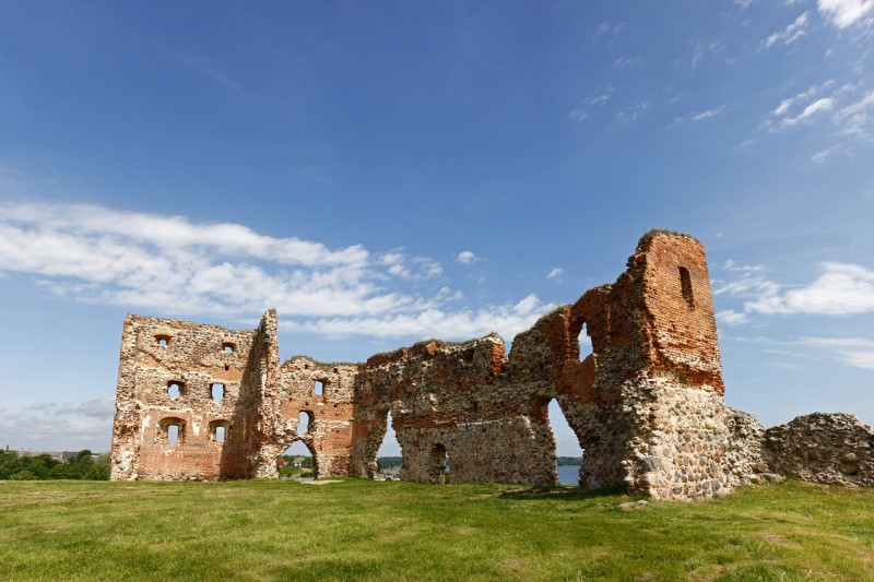 Pilis, pilsdrupas, muižas - redzet.lv