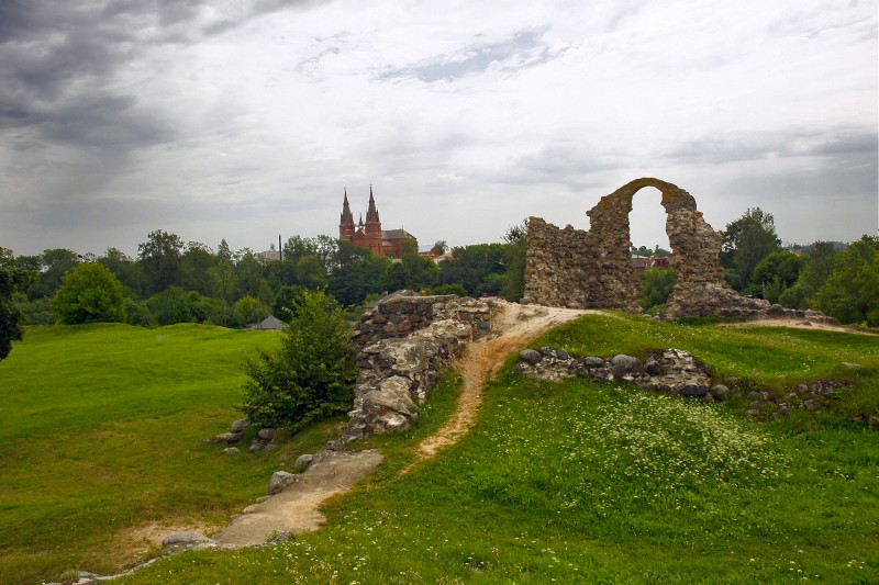 Pilis, pilsdrupas, muižas - redzet.lv
