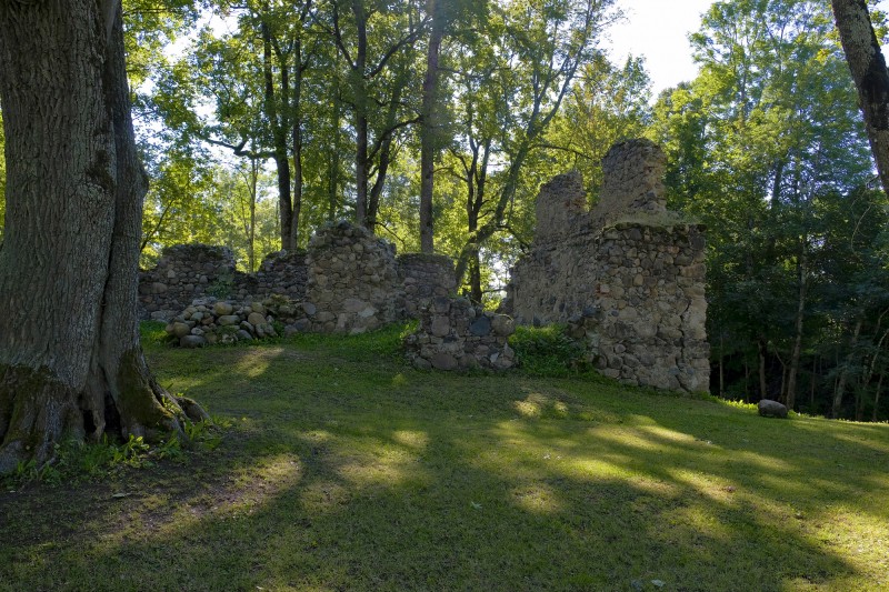 Pilis, pilsdrupas, muižas - redzet.lv