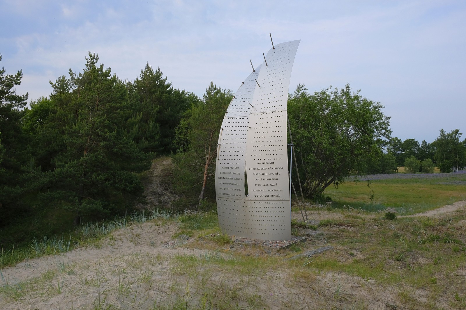 Memorial plaque "The sail of hope" - redzet.lv
