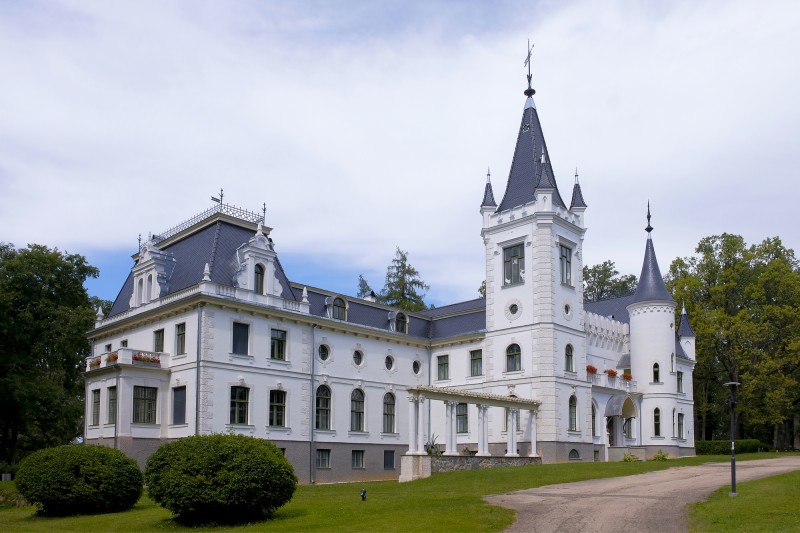 Pilis, pilsdrupas, muižas - redzet.lv